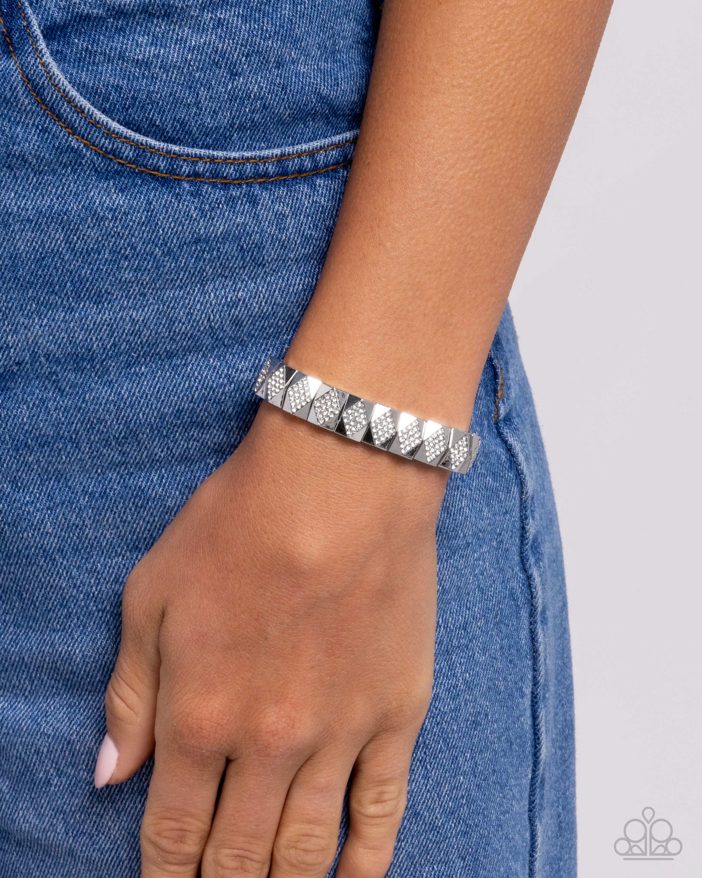 Ornate Outline - White – Blinging For Success